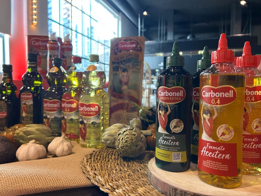 Carbonell anuncia el lanzamiento de una nueva botella formato aceitera ...